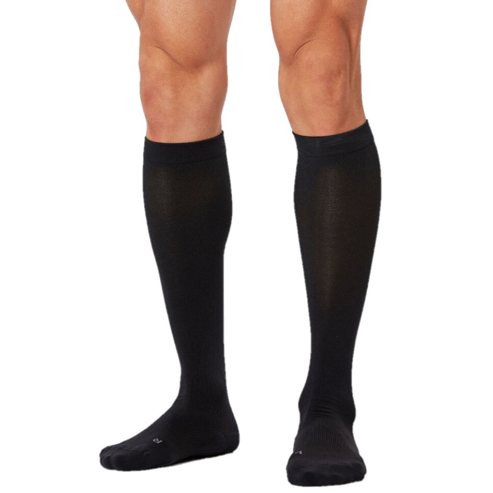 2XU Mens Compression Run Socks - Black | RunDNA