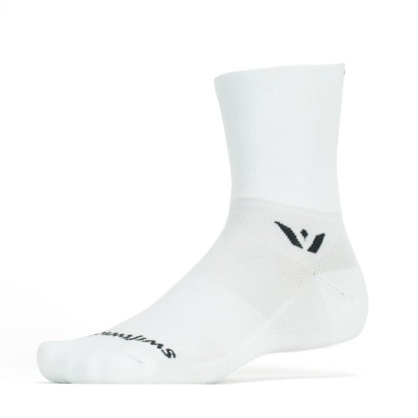 Swiftwick Aspire 4 Inch Running Socks - White | RunDNA