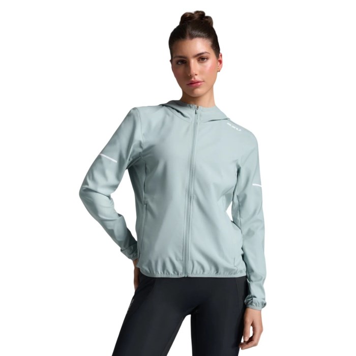 2XU Womens Aero Jacket - Smoke Blue/White Reflective | RunDNA