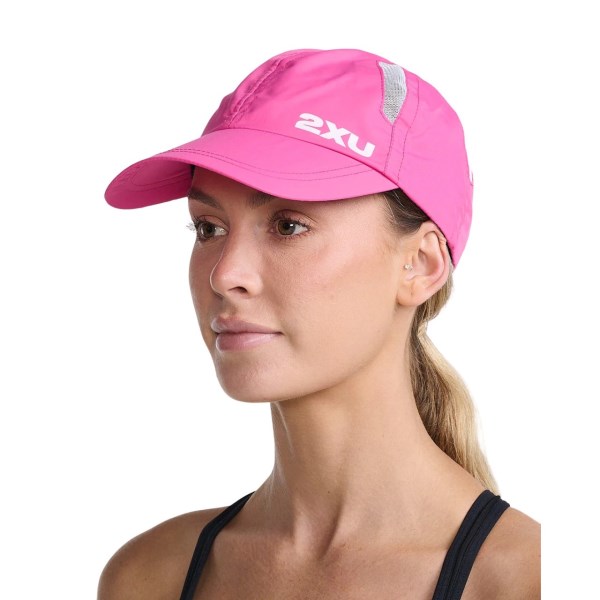 2XU Running Cap - Fuchsia/White | RunDNA